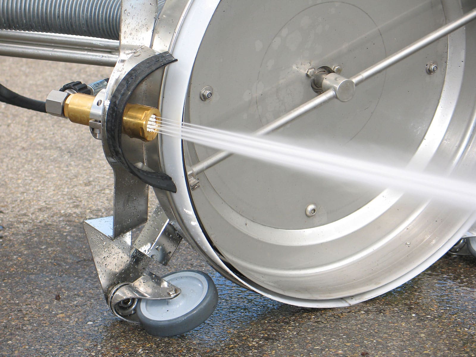 Mosmatic 21" Gum Remover Surface Cleaner with Recovery Port | PowerWash.com